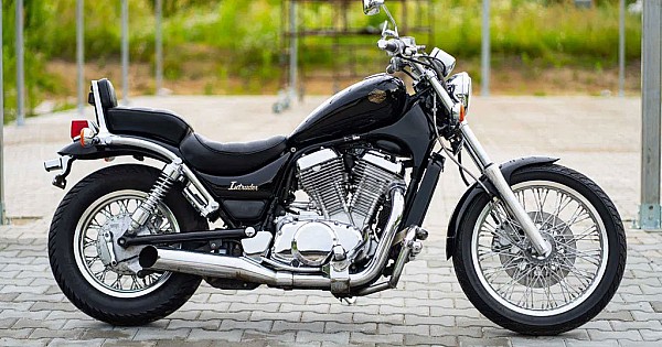 Suzuki VS750 Intruder 1987 stickers